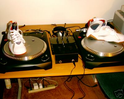 popsike.com - FULL DJ SET NUMARK TURNTABLES AND 45 VINYLS RECORDS ...