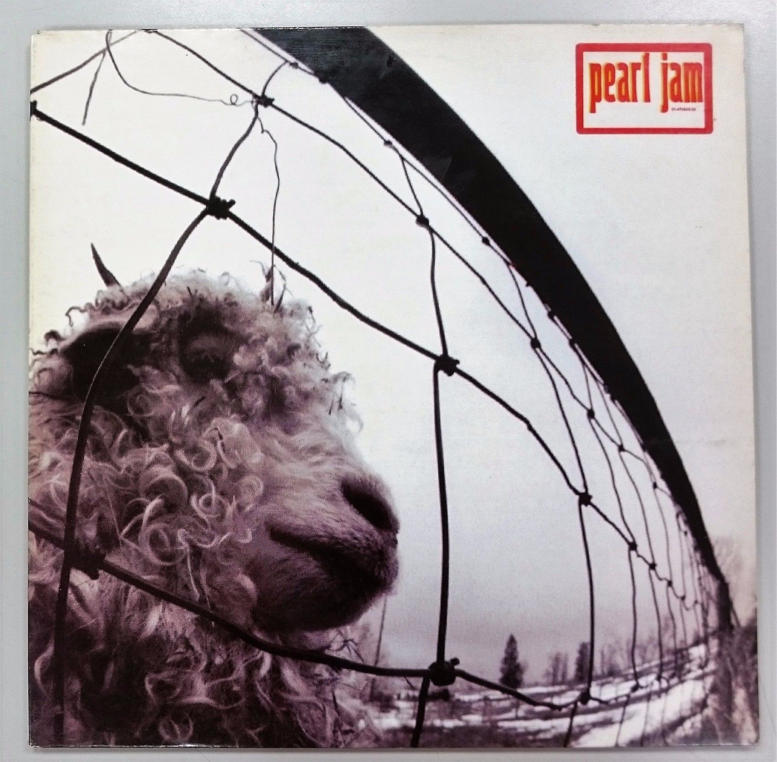 popsike.com - Pearl Jam - Vs LP Epic Records EPC 474549 1 - auction details