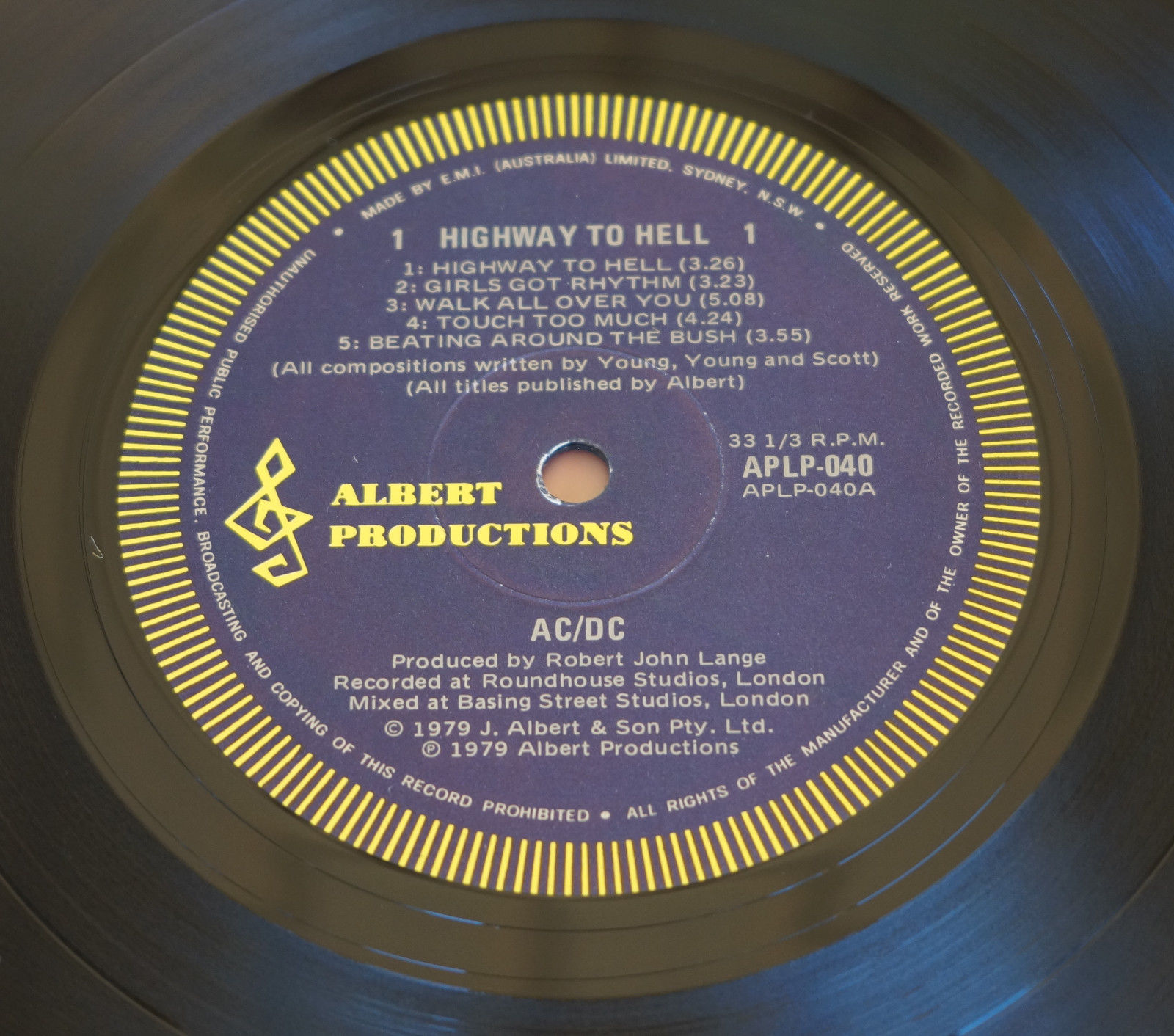 popsike.com - AC/DC - Highway To Hell 1979 Australian 1st Press Alberts Blue Label - APLP 040 ...