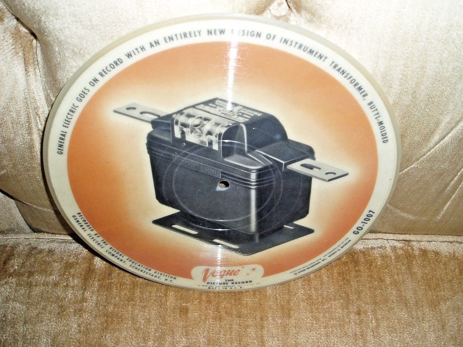 popsike.com - GO-1007 1940's ORIGINAL VERY RARE .....Vogue Picture ...