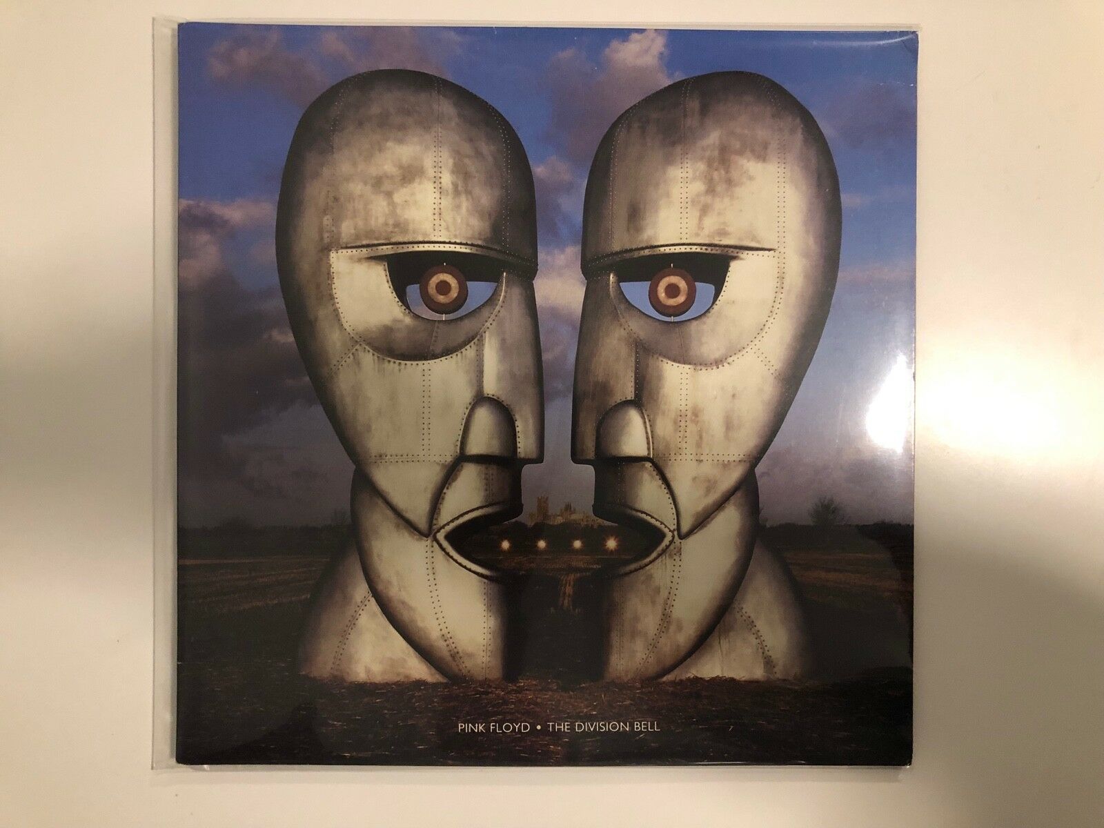 popsike.com - Pink Floyd - The Division Bell - Used LP - 1994 Pressing ...