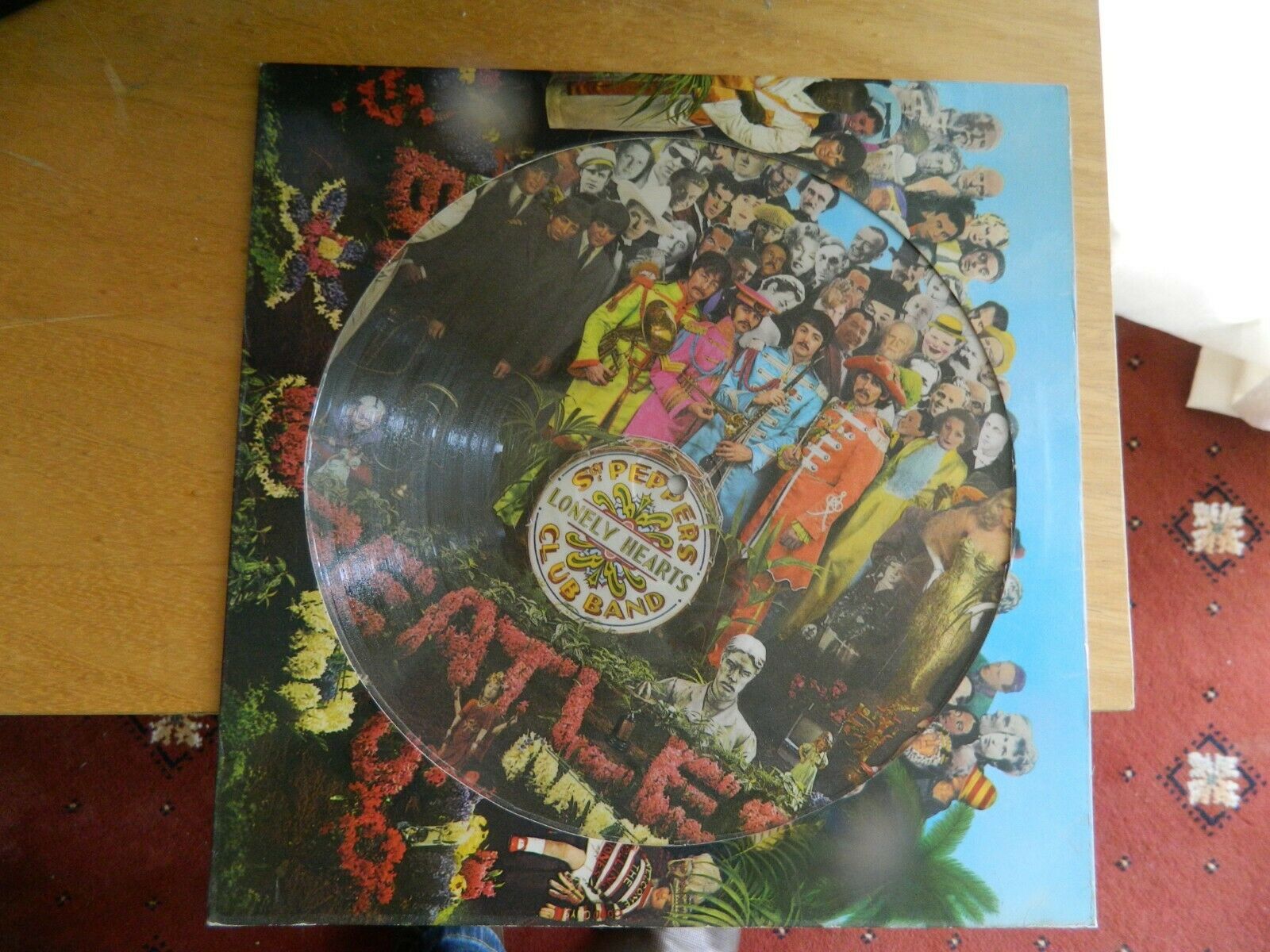 popsike.com - "THE BEATLES" SGT. PEPPERS LONELY HEART CLUB BAND, 1979 ...