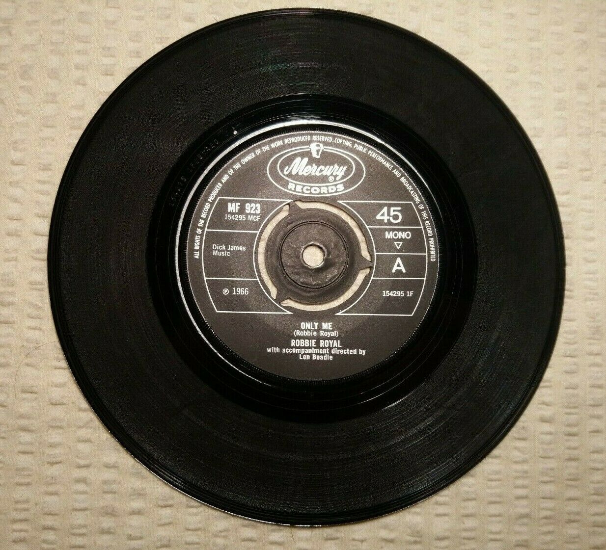 popsike.com - ROBBIE ROYAL "Only Me / I Don't Need You" MERCURY MF 923 ...