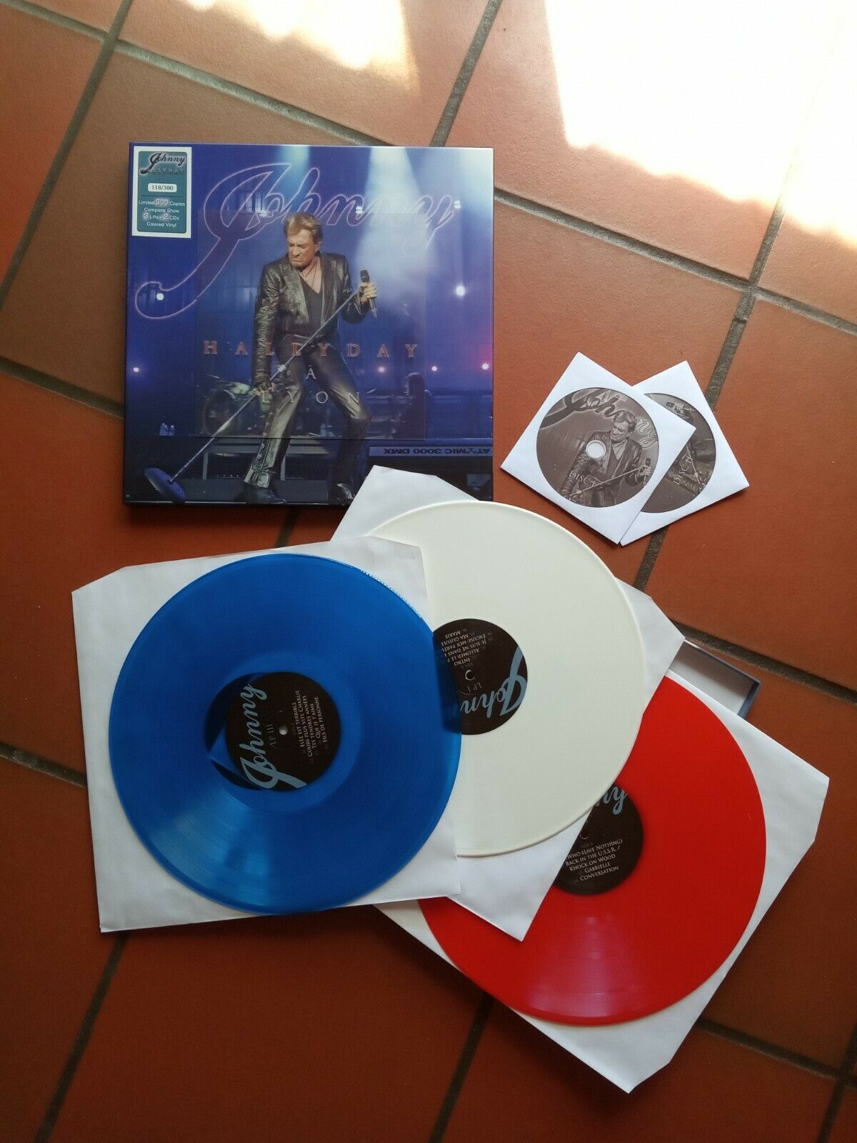 popsike.com - JOHNNY HALLYDAY "LYON" Coffret Deluxe 3 LP Vinyles ...