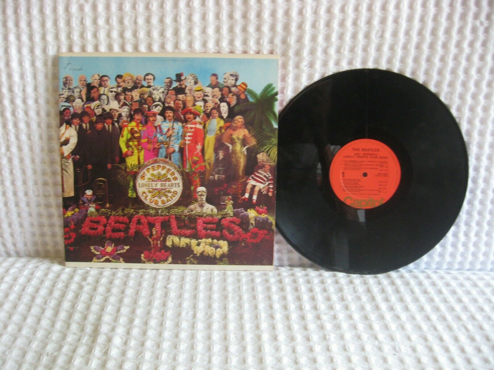 popsike.com - THE BEATLES "SGT PEPPERS LONELY HEARTS CLUB BAND" CAPITOL SMAS 2653 EX/EX ...