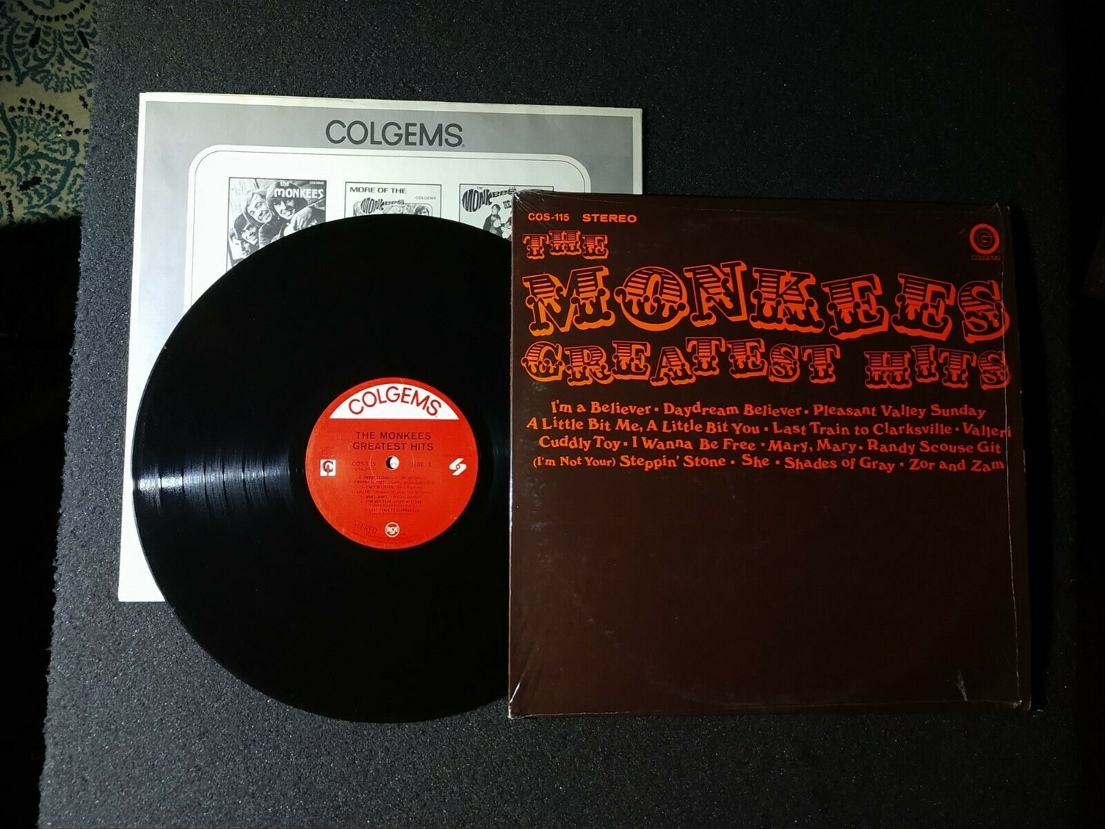 popsike.com - THE MONKEES GREATEST HITS LP COVER IN SHRINK COLGEMS ...