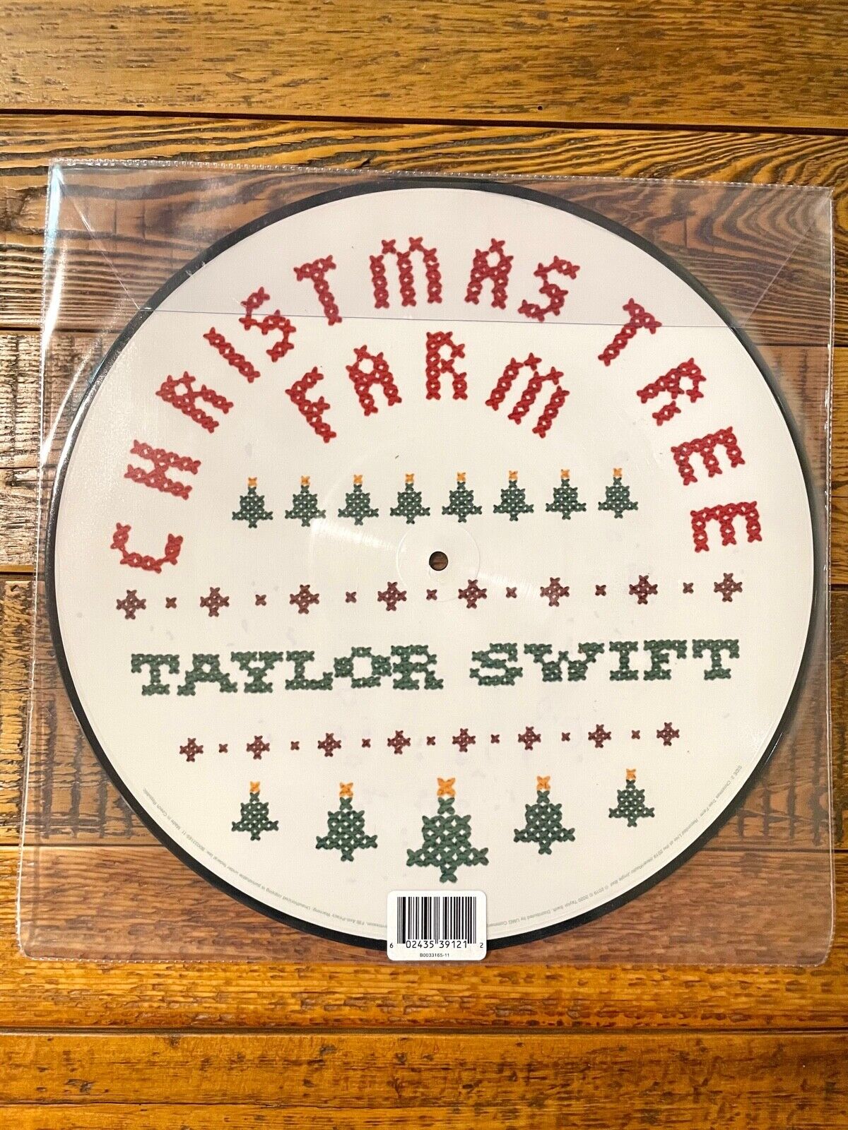 popsike.com - TAYLOR SWIFT CHRISTMAS TREE FARM 12" VINYL - LIMITED ...