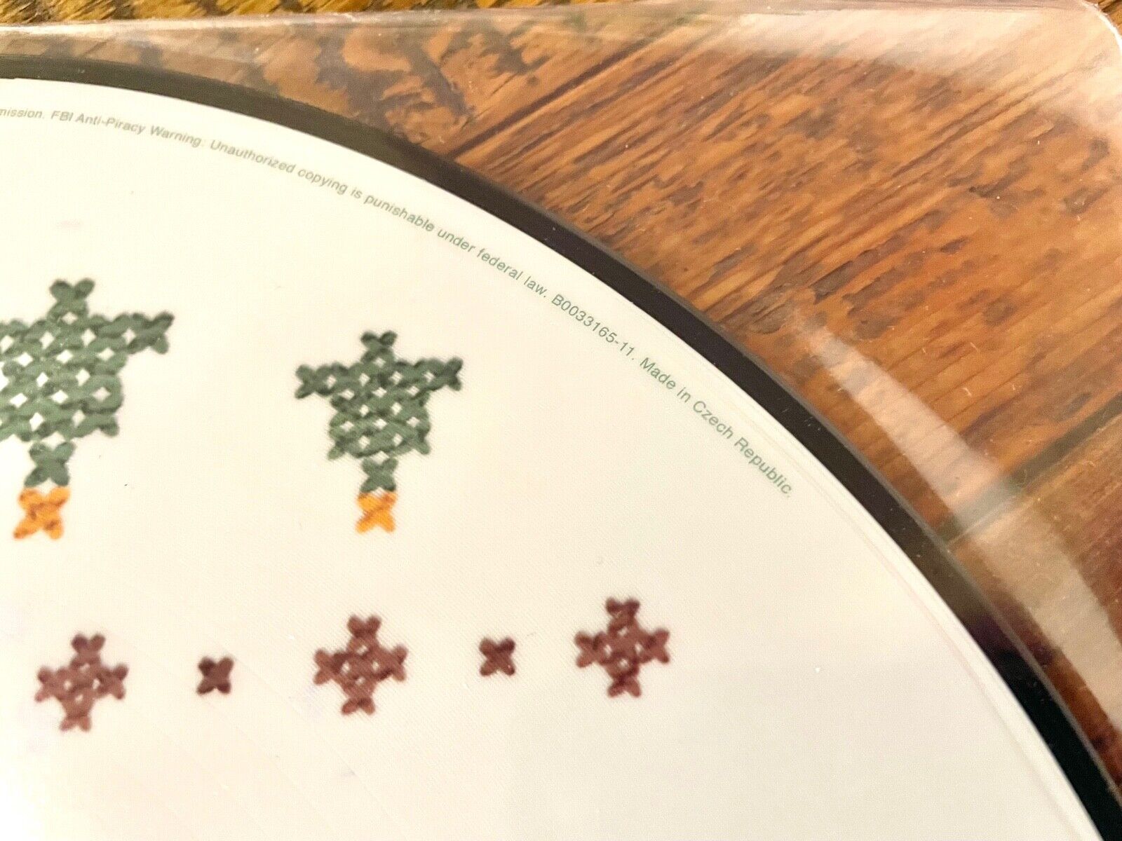 popsike.com - TAYLOR SWIFT CHRISTMAS TREE FARM 12" VINYL - LIMITED ...