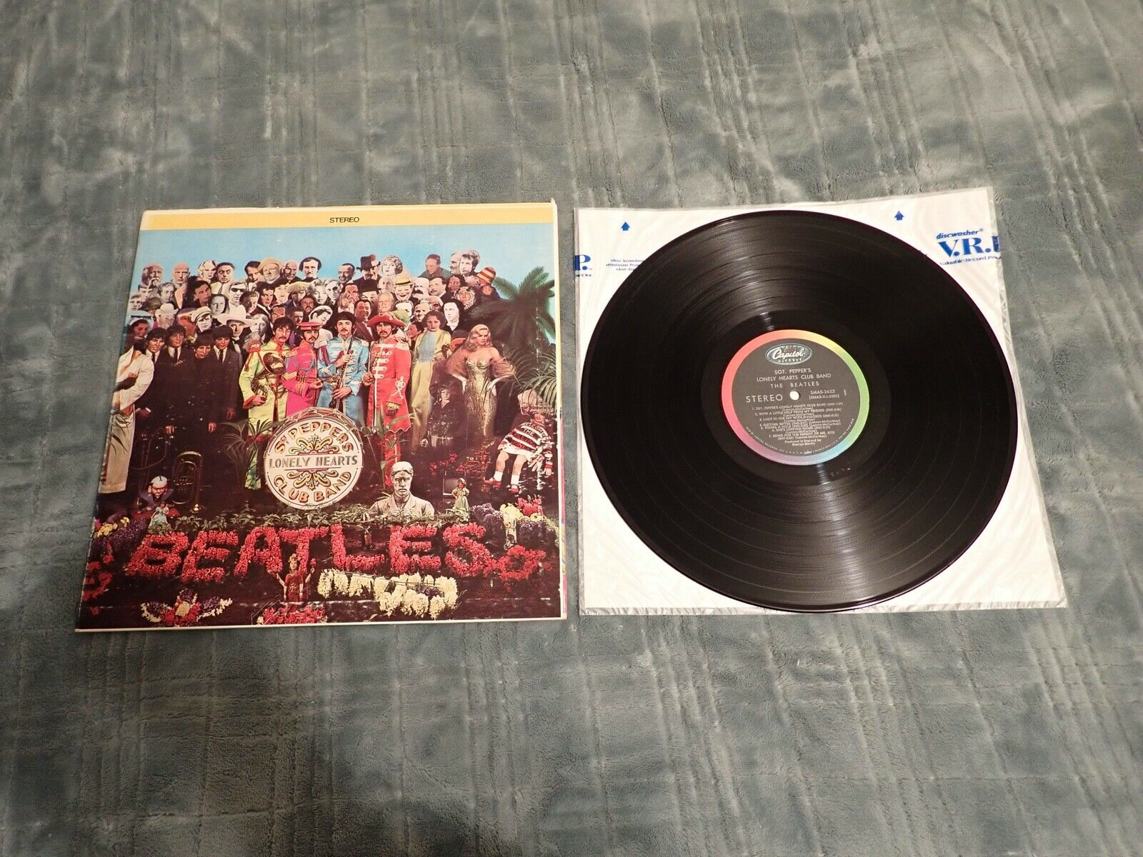 popsike.com - The Beatles Sgt Peppers Lonely Hearts Club Band 1967 Capitol Stereo SMAS-2653 ...