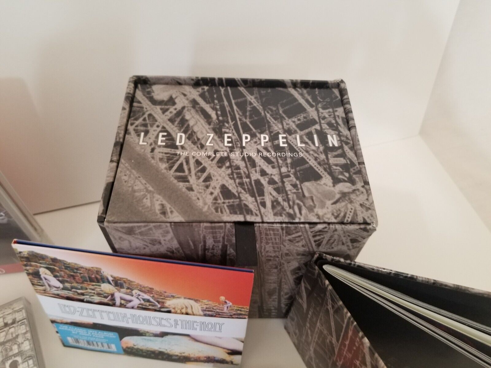 popsike.com - Led Zeppelin - The Complete Studio Recordings 10 C.D. Box ...