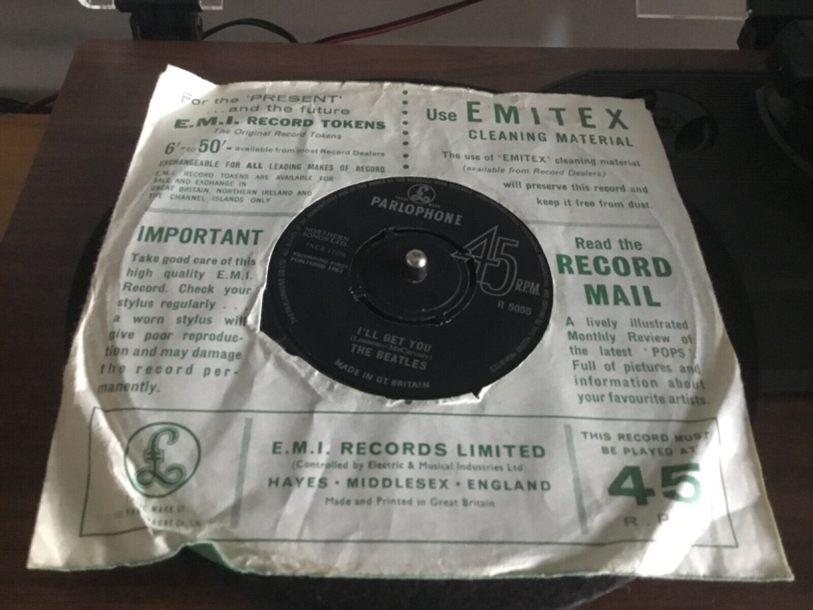 popsike.com - Beatles Vinyl 45 She Lovers You / I'll Get you Uk Decca Contract Pressing Ex/Ex ...