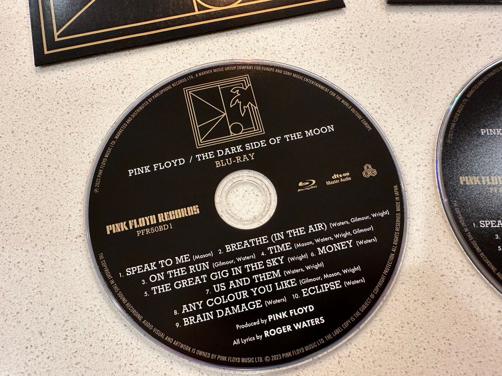popsike.com - Dark Side Of The Moon 50th Anniversary Blu Ray Only Atmos ...