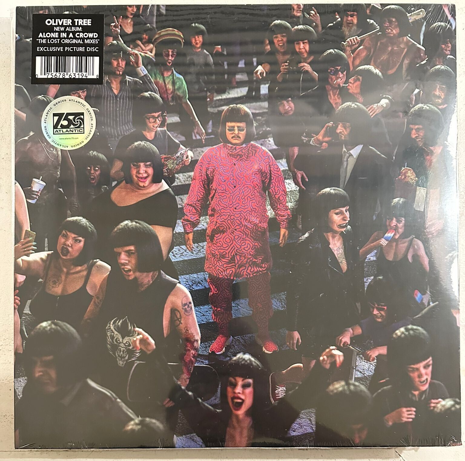 popsike.com - OLIVER TREE – ALONE IN A CROWD - EXCLUSIVE PICTURE DISC ...