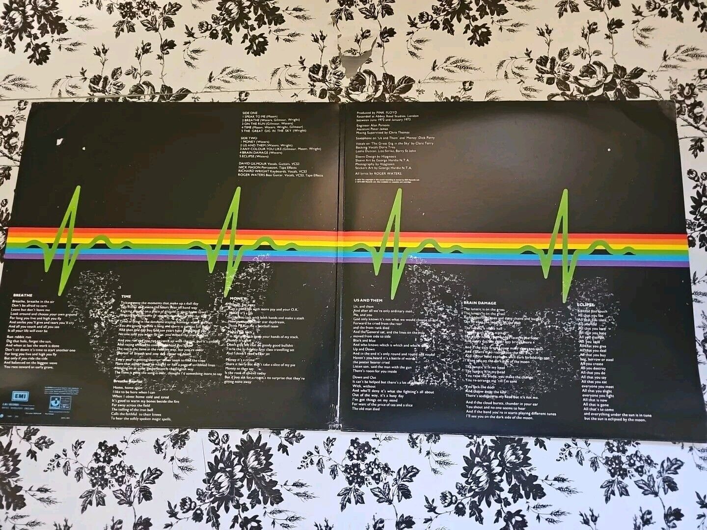 popsike.com - PINK FLOYD Dark Side Of The Moon LP on Harvest 30th ...
