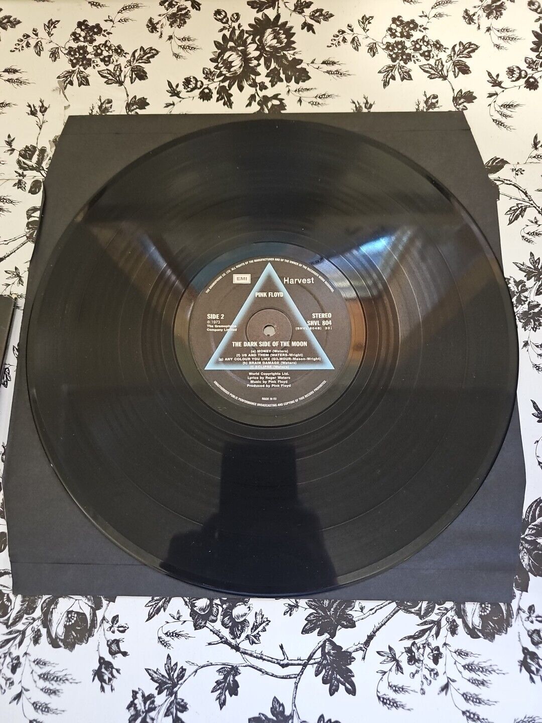 popsike.com - PINK FLOYD Dark Side Of The Moon LP on Harvest 30th ...