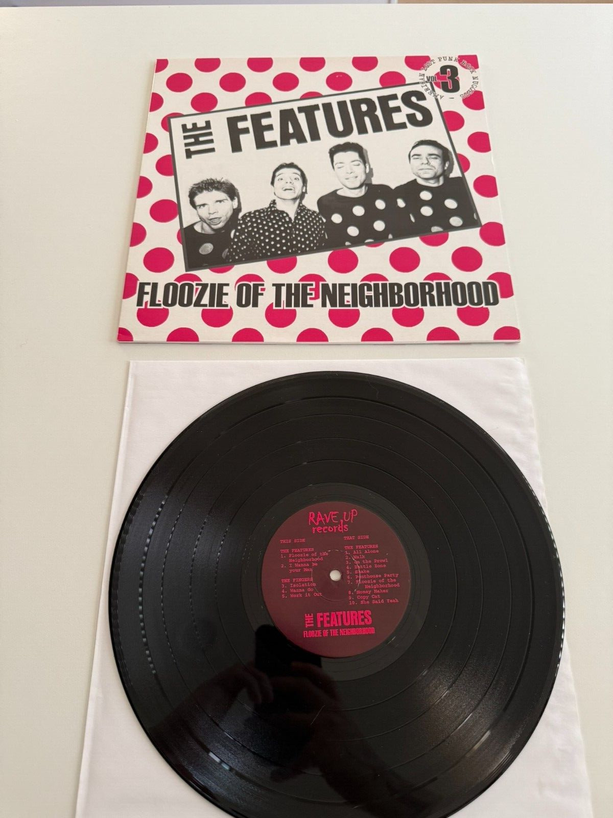 popsike.com - The Features Floozie LP Rare Punk KBD Fingers Rave Up ...