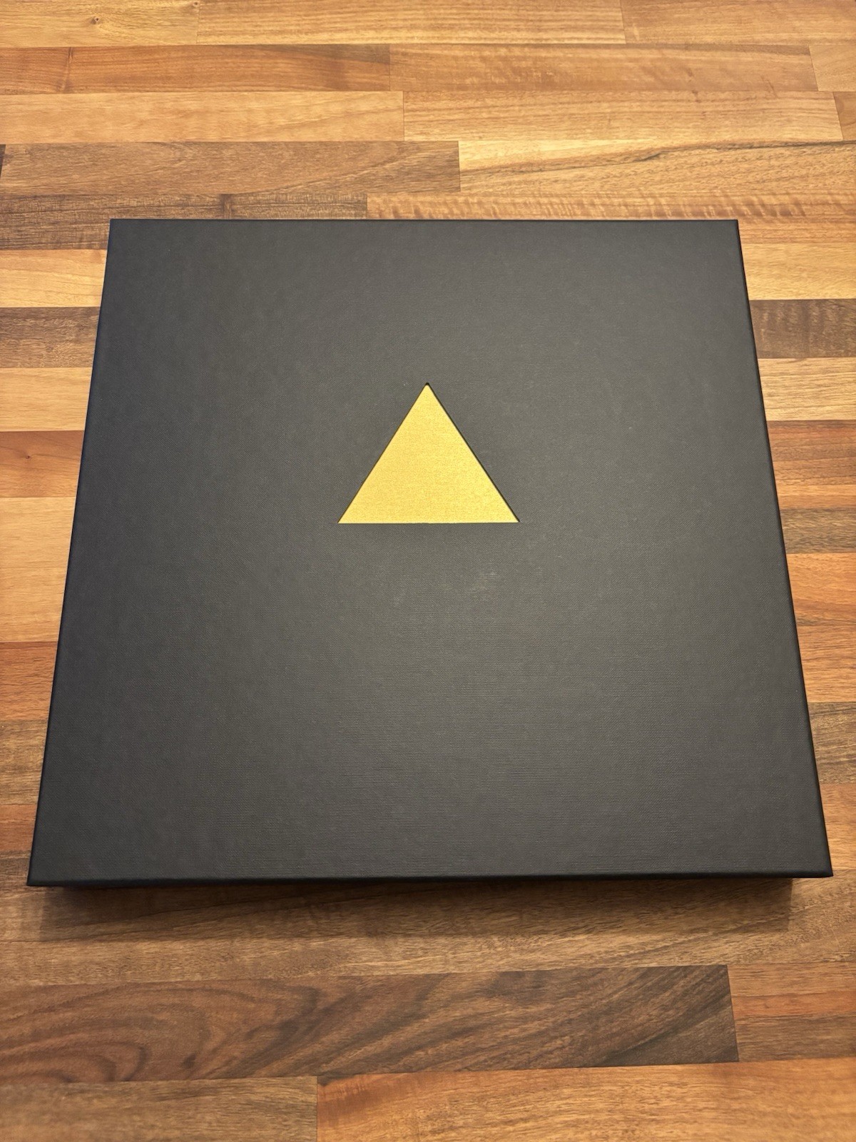 popsike.com - Pink Floyd Dark Side Of The Moon 50th Anniversary Ltd ...