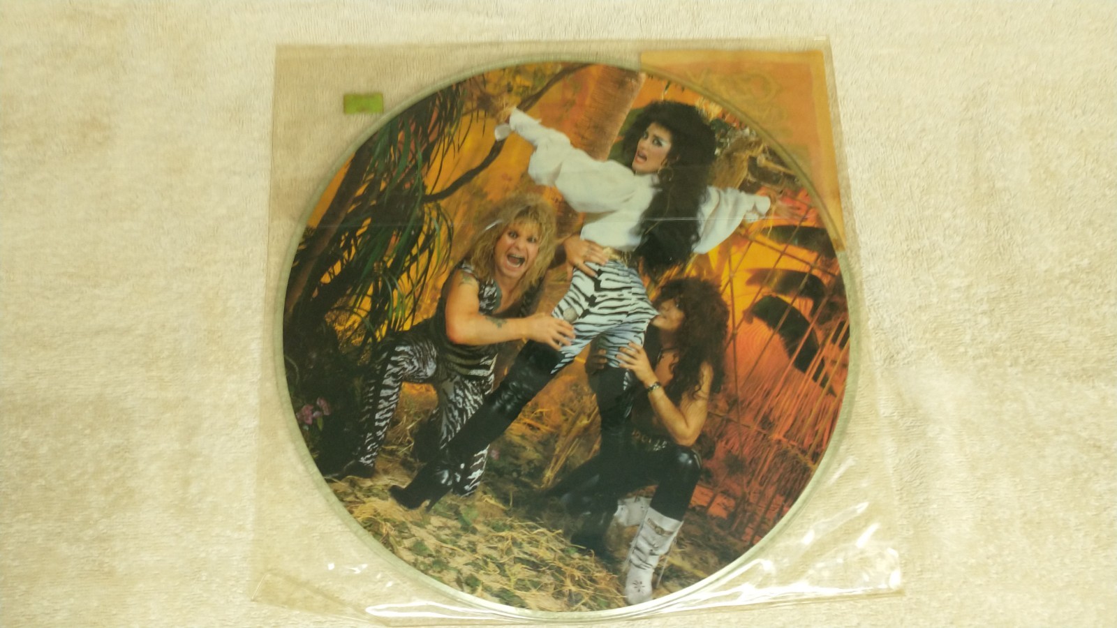 popsike.com - OZZY OSBOURNE ULTIMATE LIVE OZZY Picture Disc 1986 ...