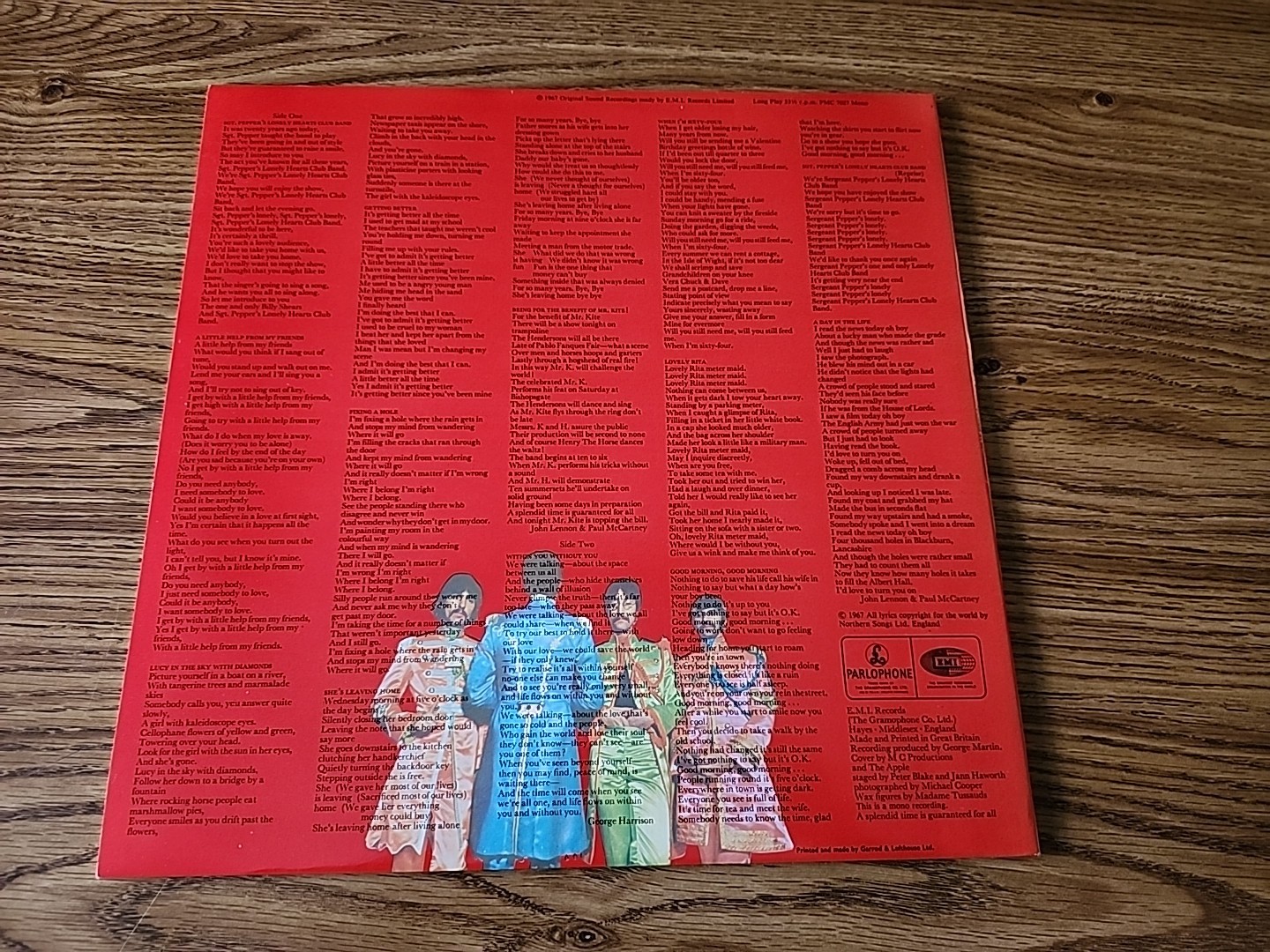 popsike.com - The Beatles 'Sgt. Pepper" 1981 (-1-1") tube mono LP UK ...